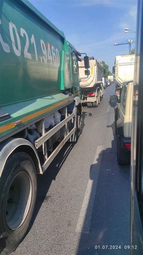 B365 FOTO Accident grav pe Șoseaua Gheorghe Ionescu Sisești