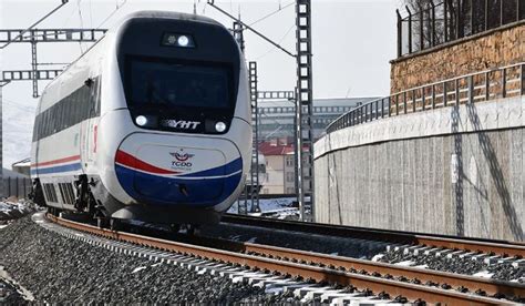 Ankara İzmir Hızlı Tren Hattının açılış tarihi belli oldu Bakan