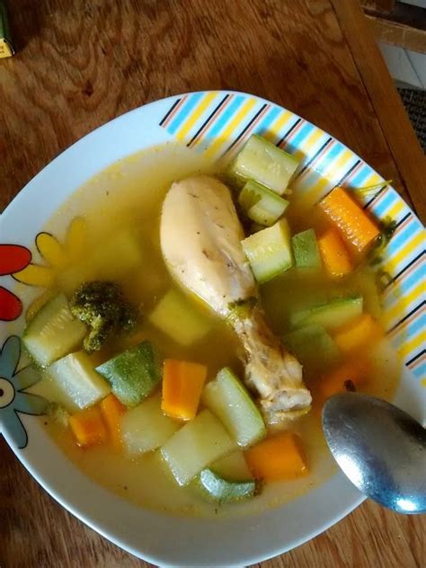 Caldo De Pollo Con Arroz Mexicano