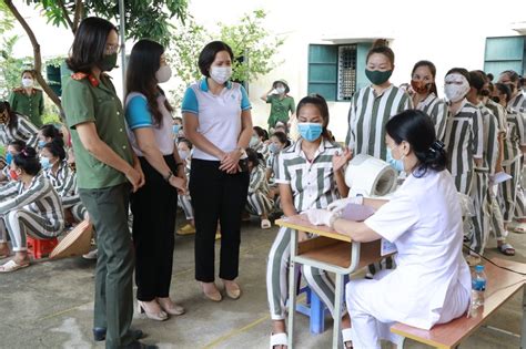 Hội LHPN Hà Nội Truyền thông kiến thức khám sức khỏe cho gần 600 nữ