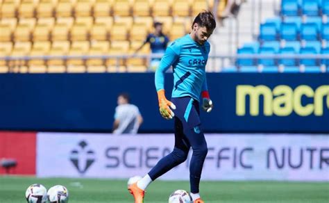 Álex Remiro Portero de la Real Sociedad Para ganar al Barcelona hay