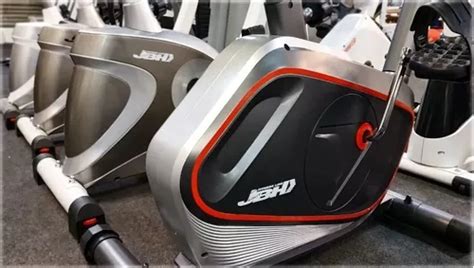 Barra Cromada Extensible Puerta Marco Dominadas Dorsal Gym En Venta En