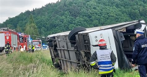 Małopolska Wypadek autobusu z dziećmi Są ranni Wydarzenia w INTERIA PL