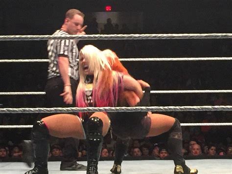Alexa Bliss And Becky Lynch Scrolller