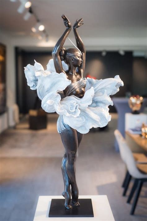 Luo Li Rong Bronze Sculpture For Sale Relong Art Sculpture