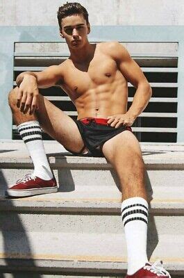 Torse Nu M Le Athl Tique Muscl Baraqu Hunk Nageur Jock Mec Photo X