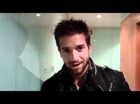Pablo Alborán saluda a las fans Argentinas YouTube