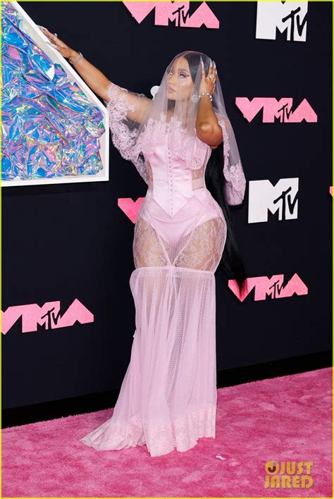 Nicki Minaj Glows In Pink On Red Carpet Ahead Of Hosting MTV VMAs 2023