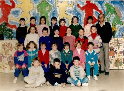 Photo De Classe CE2 1987 1988 De 1987 Ecole Jean Moulin Verton