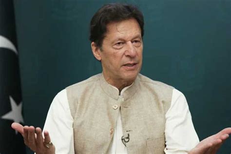 Imran Khan Pakistan S Ex Prime Minister Imran Khan Approaches High