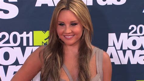 Amanda Bynes Found Exposed On The Streets Of La Before Being Put On A 5150 Psychiatric Hold