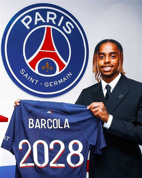 Mercato Bradley Barcola Signe Au Paris Saint Germain