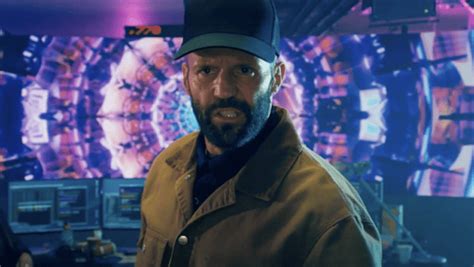 Jason Statham Is Scam Artists Worst Nightmare In The Crazy Beekeeper