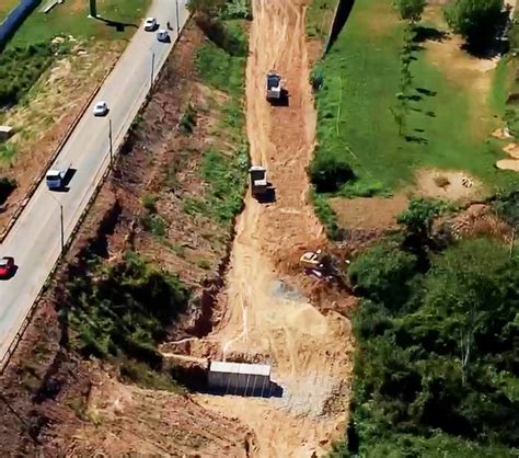DNIT executa obras de manutenção em diversos pontos da BR 230 PA a