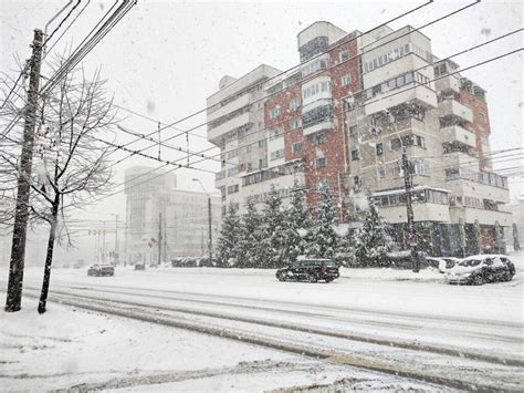 Au Anun At Deja C Nd Va Ninge Prima Oar N Rom Nia Speciali Tii Au