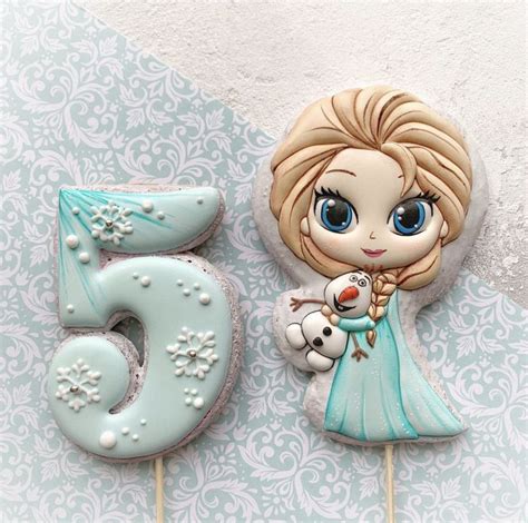Pin By Marcia Bratkoski On Biscoitos Frozen Cookies Disney Frozen