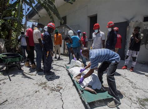 Haití eleva a mil 297 la cifra muertes por el terremoto