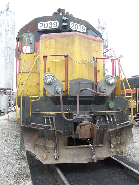 IAIS Railfans Photo Gallery LLPX 2039 Front Llpx 2039