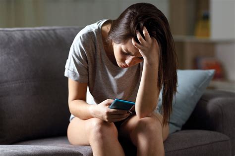Consecuencias Del Uso Excesivo De Redes Sociales
