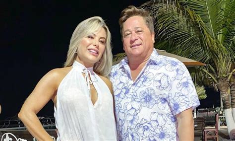 Leonardo Elogia A Vulva De Poliana Rocha Sua Esposa