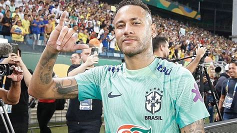 Neymar Jr sofre lesão grave no joelho e passa por cirurgia