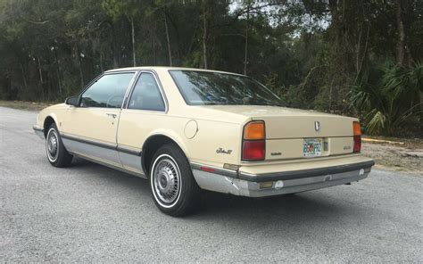 020821 1988 Oldsmobile Delta 88 Royale Brougham Coupe 3 Barn Finds