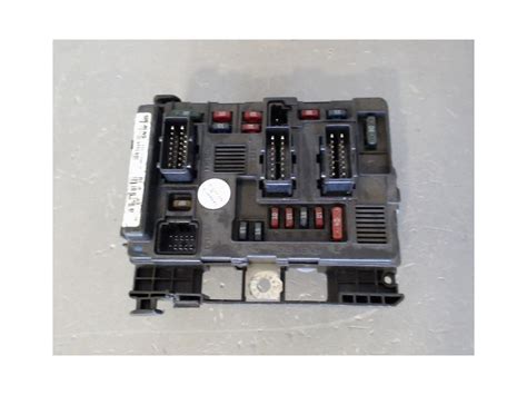 BOITE A FUSIBLES CITROEN XSARA PICASSO