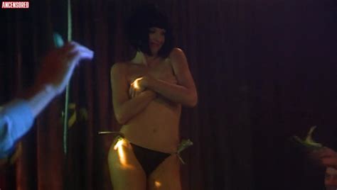 Gina Marie Hufton Nua Em Outrageous Fortune