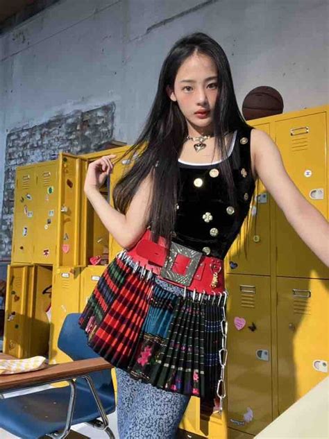 Pin By On New Jeans Mini Skirts Kpop Girls South Korean Girls