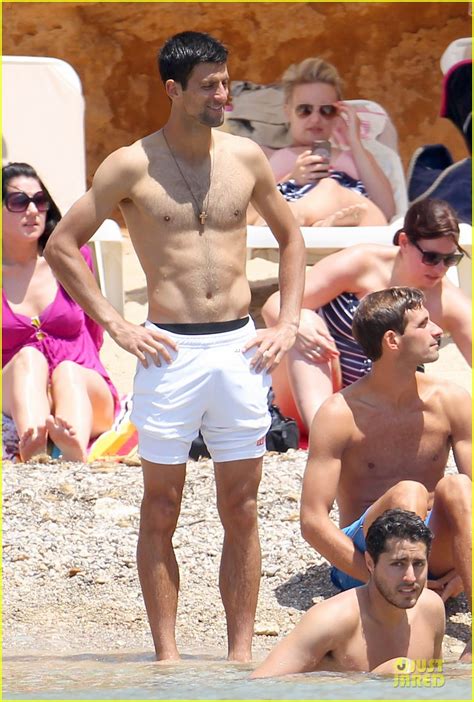 Gayalidade Bulge Do Tenista Novak Djokovic