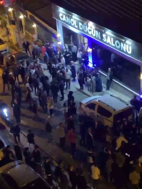 En mutlu günlerinde kavga ettiler sokak savaş alanına döndü