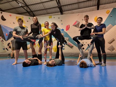 Brest J ai testé pour vous l acroyoga actu fr