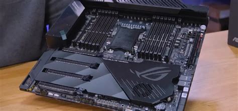 Answered Should I Connect My Monitor To The Graphics Card Or