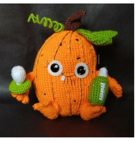 Pin de paqui en Calabazas Croché de halloween Manualidades creativas