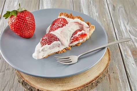 Tarta De Fresas Con Nata Montada Y Nata Agria Cocina Gourmet Francesa