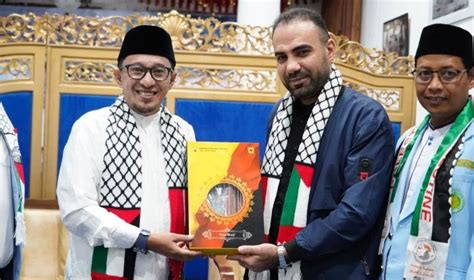 Terima Penghargaan Dari DPP BKPRMI Bupati Eka Putra Ini Milik