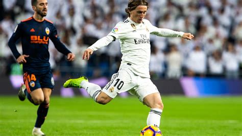Mercato Real Madrid Florentino Pérez disposé à vendre Luka
