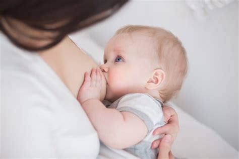 Os Benefícios do Aleitamento Materno para o Bebê e a Mãe MÃE AI
