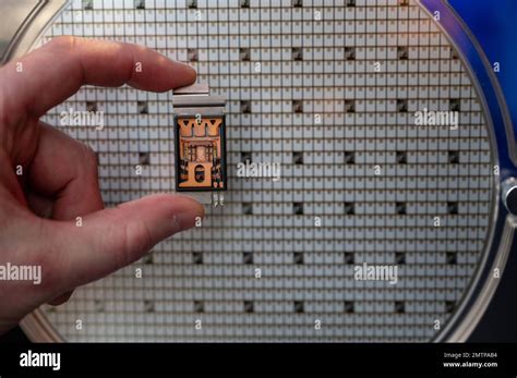 Wolfspeed Unveils World S Largest SiC Wafer Fab Wolfspeed 55 OFF