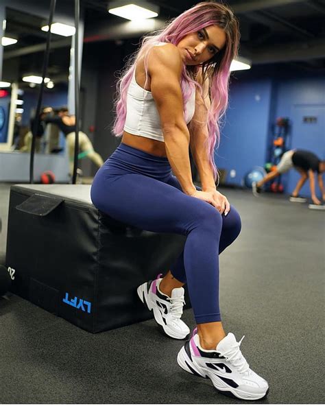 Cassandra Martin Triceps Brachii Muscle Cass Martin Cassandra