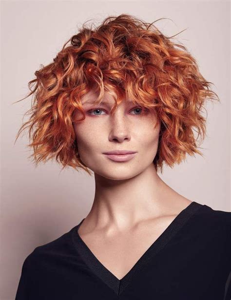 6 coupes pour cheveux bouclés qui rajeunissent Haircuts for curly