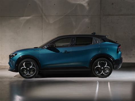 Alfa Romeo Junior Ibrida Interni Ed Esterni Alfa Romeo It