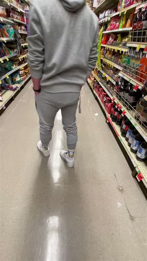 Diaperalex 🔜 Indydreamworld2023 On Twitter And He Thinks His Diaper Aint Noticeable Under