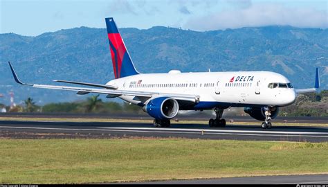 N547US Delta Air Lines Boeing 757 251 WL Photo By Alonso Cisneros ID