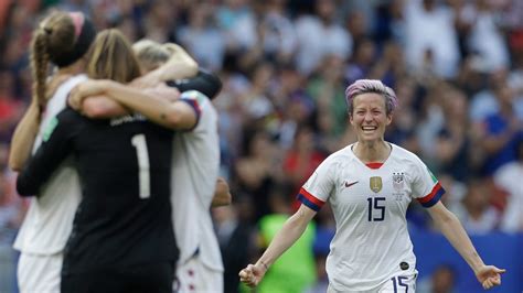 Soccer La Poursuite De L Quipe Am Ricaine F Minine Devant Le