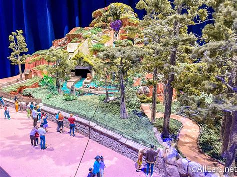 FIRST LOOK At Tianas Bayou Adventure Ride Replacing Disney S Splash