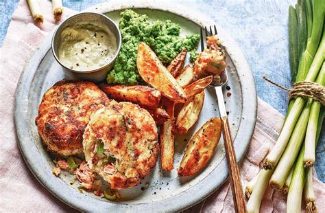 Salmon And Spring Onion Fishcakes Recipe Veggie Recipes Seafood