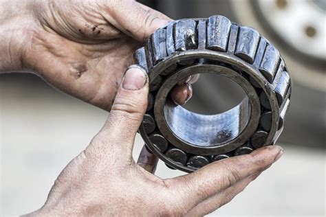 Bad Wheel Bearing Symptoms In The Garage With CarParts