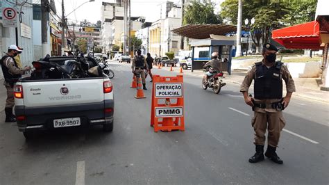 Blitz Educativa Orienta Motoristas Sobre O Movimento Maio Amarelo