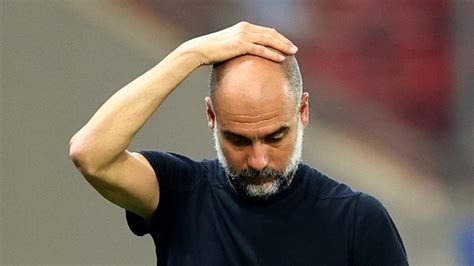 El técnico español Pep Guardiola se perderá dos fechas de la Premier